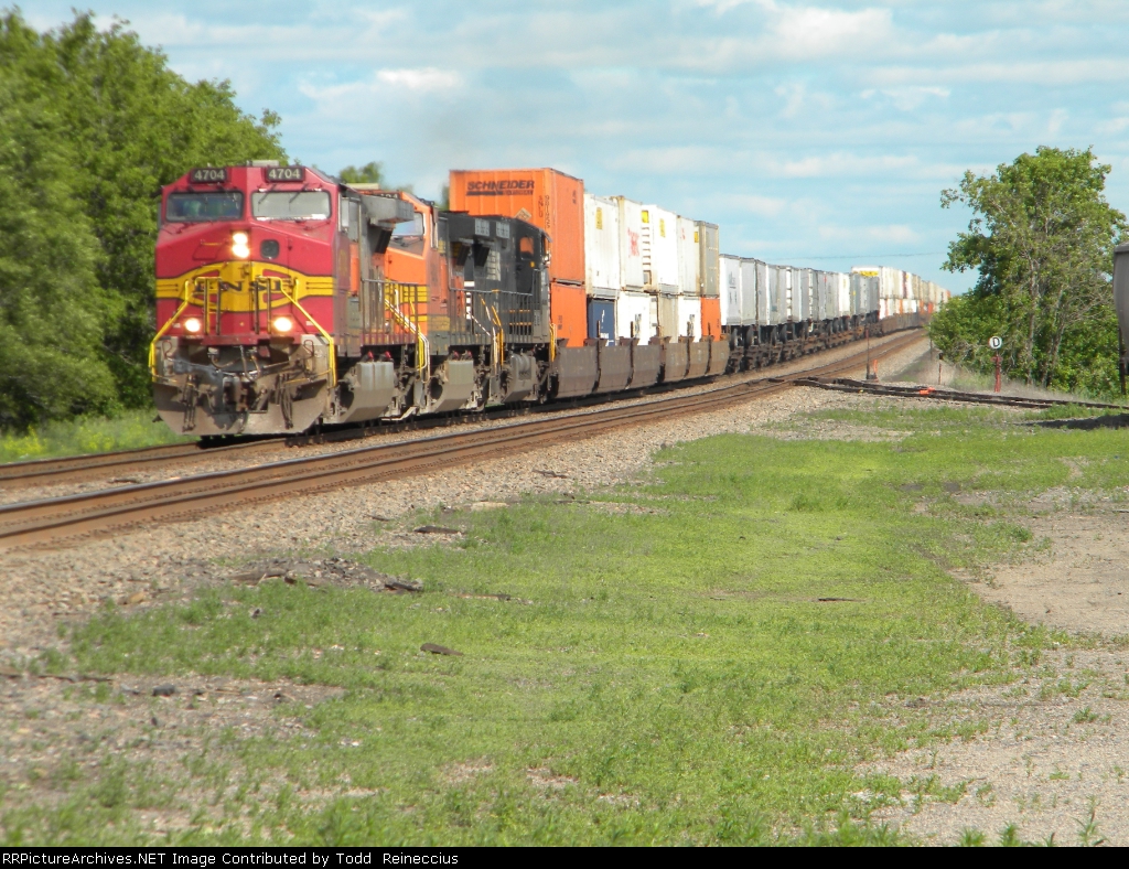 BNSF 4704